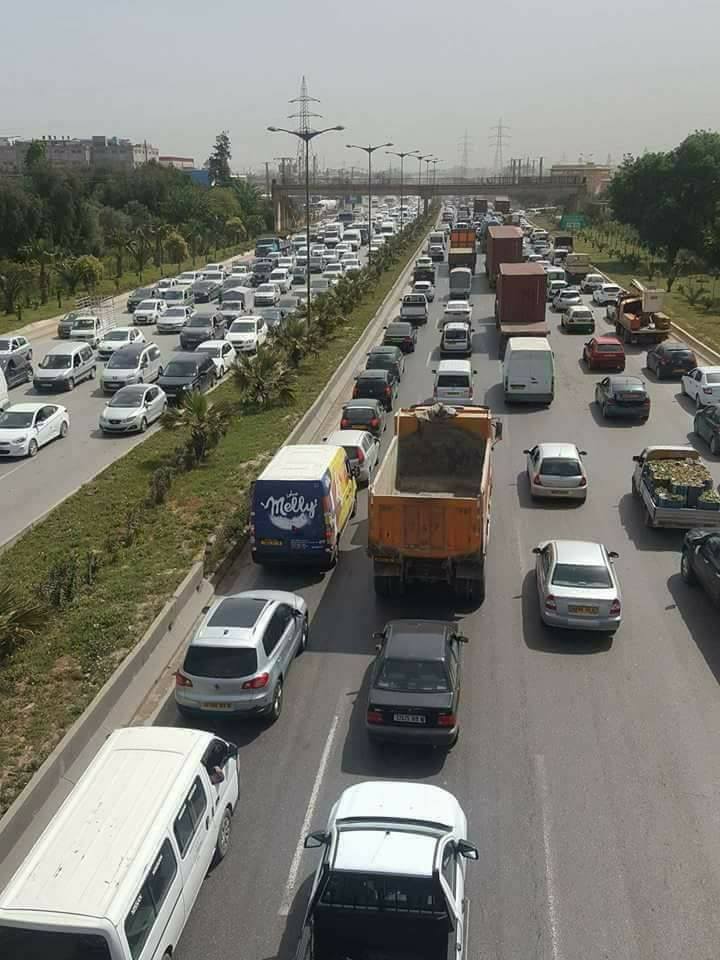 ITA EN PLUS DES GRANDS DÉSAGRÉMENTS QU’ILS CAUSENT Embouteillages : ce ...