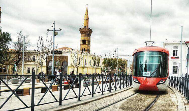 Bedoui procède à la mise en service officielle du tramway de Sétif ...